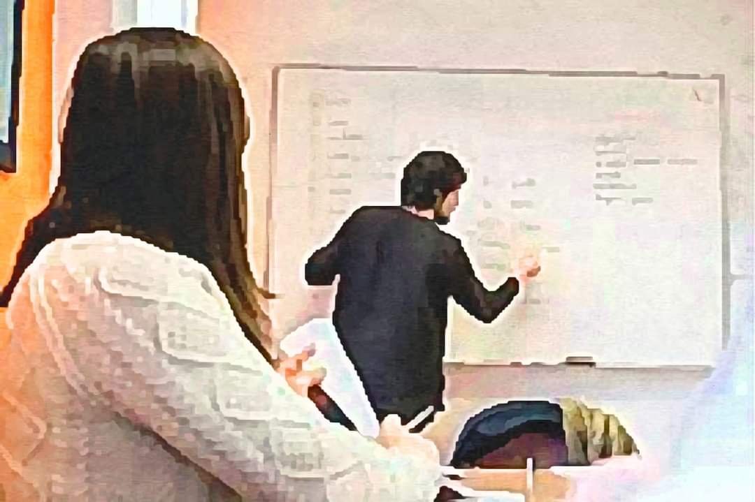 25 Good Roasts For Your Spanish Teacher - RoastHow