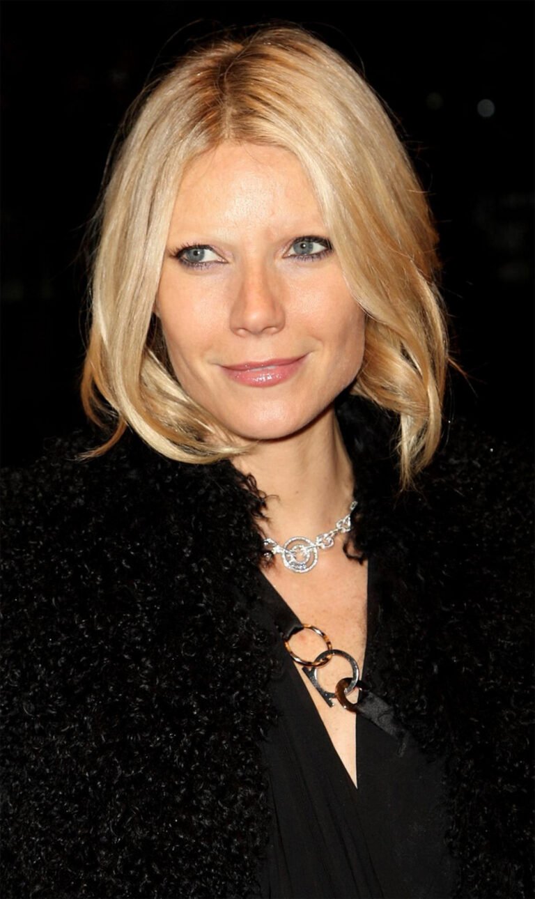 What 70 Popular People Look Like Without Eyebrows - RoastHow