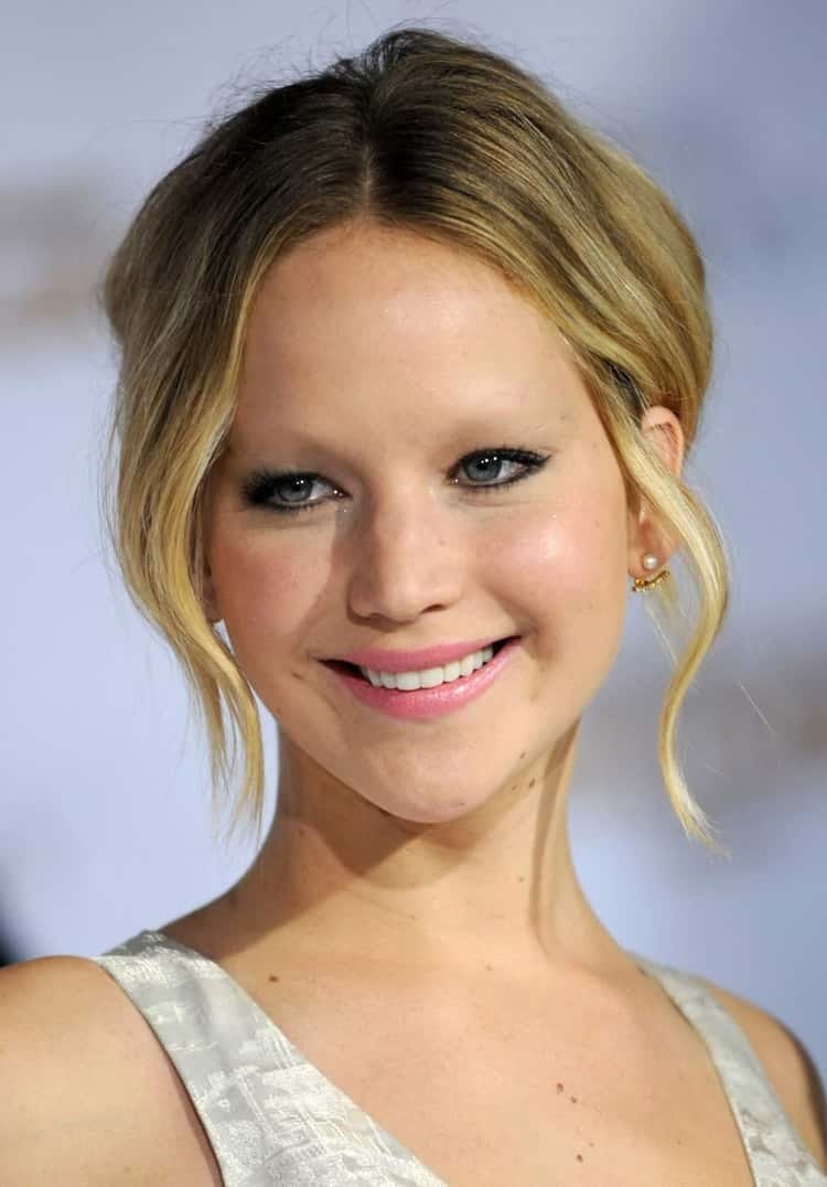 What 70 Popular People Look Like Without Eyebrows - RoastHow